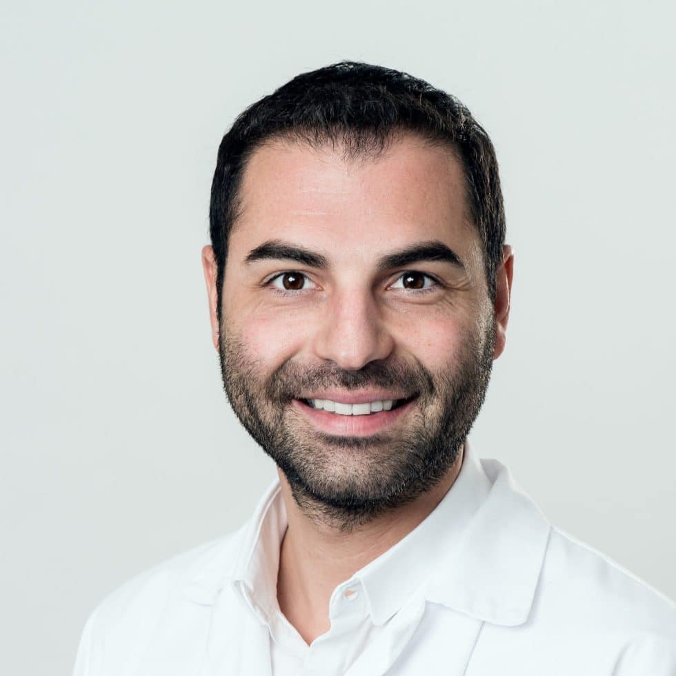 Dr Vincent Villa - Liv Ortho